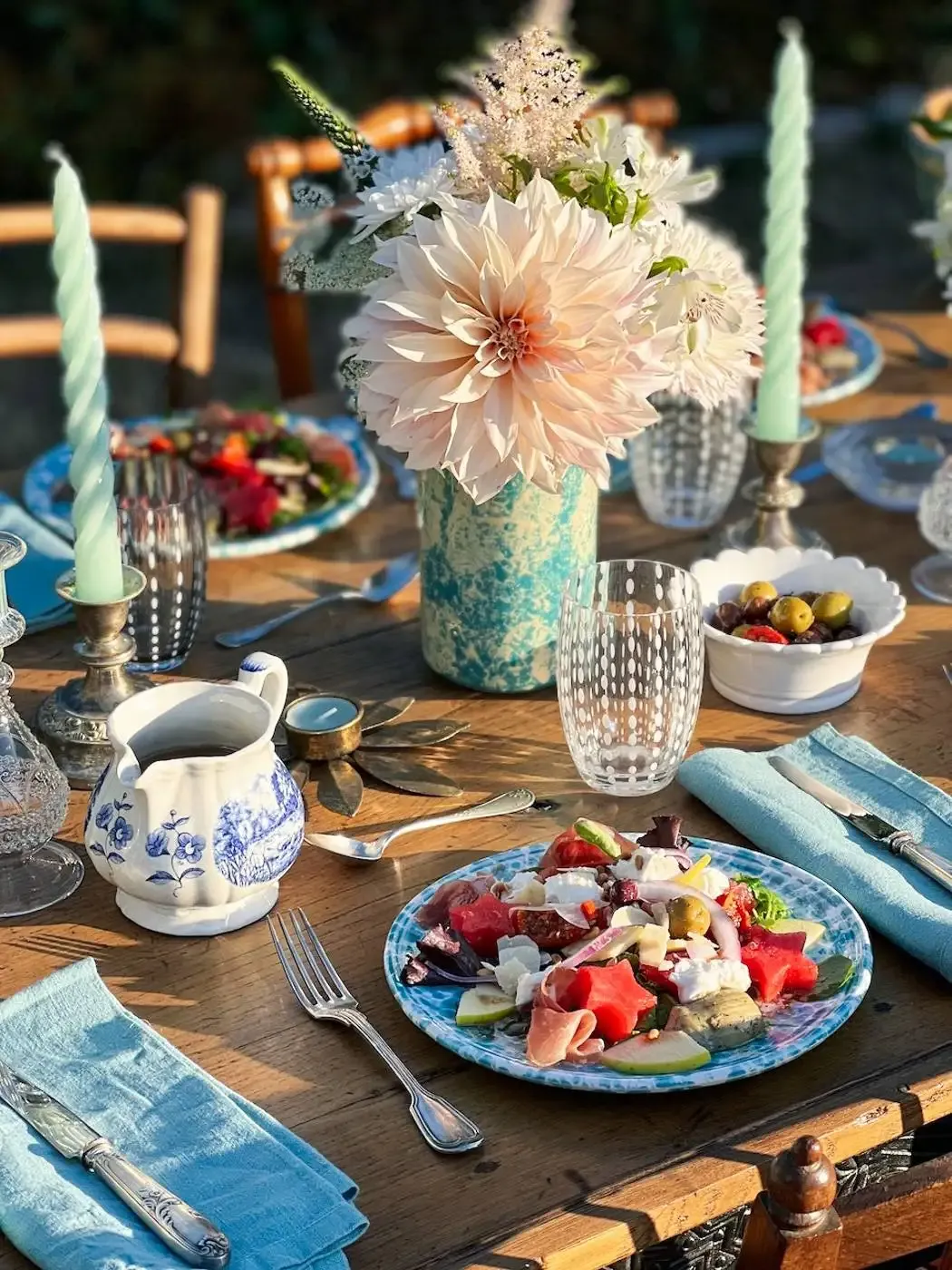 How to set a beautiful Italian table?