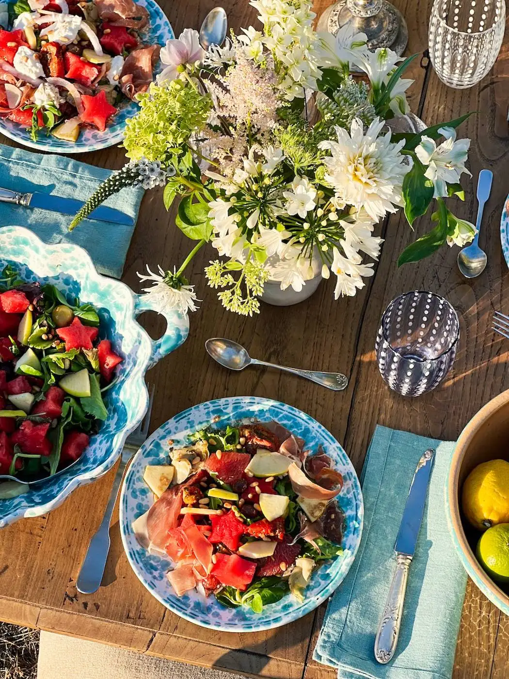 How to set a beautiful Italian table?