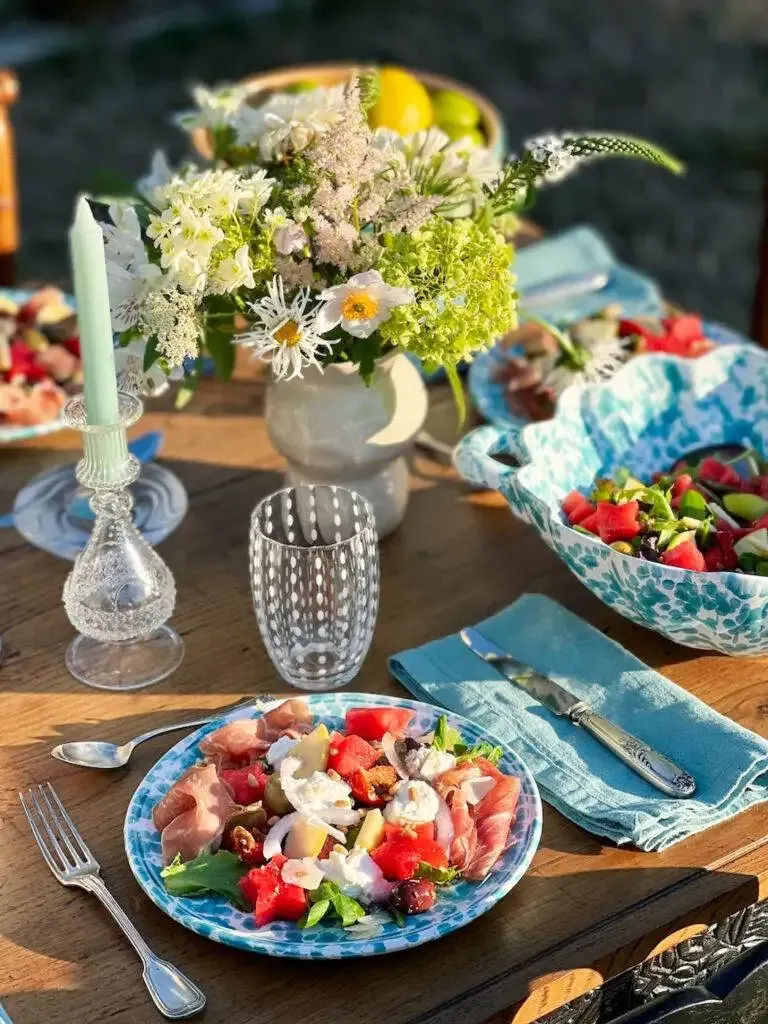 How to set a beautiful Italian table?