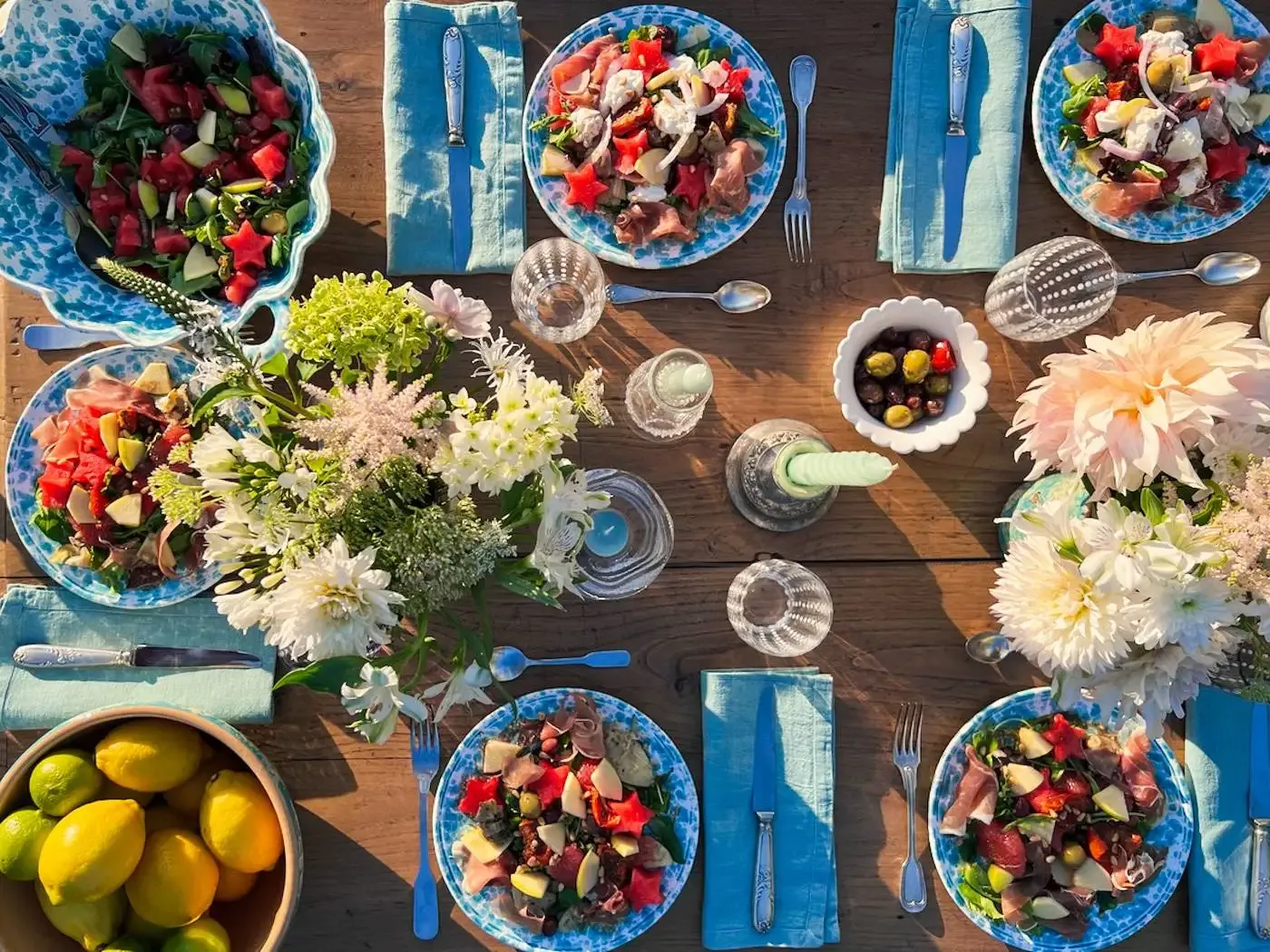 How to set a beautiful Italian table?